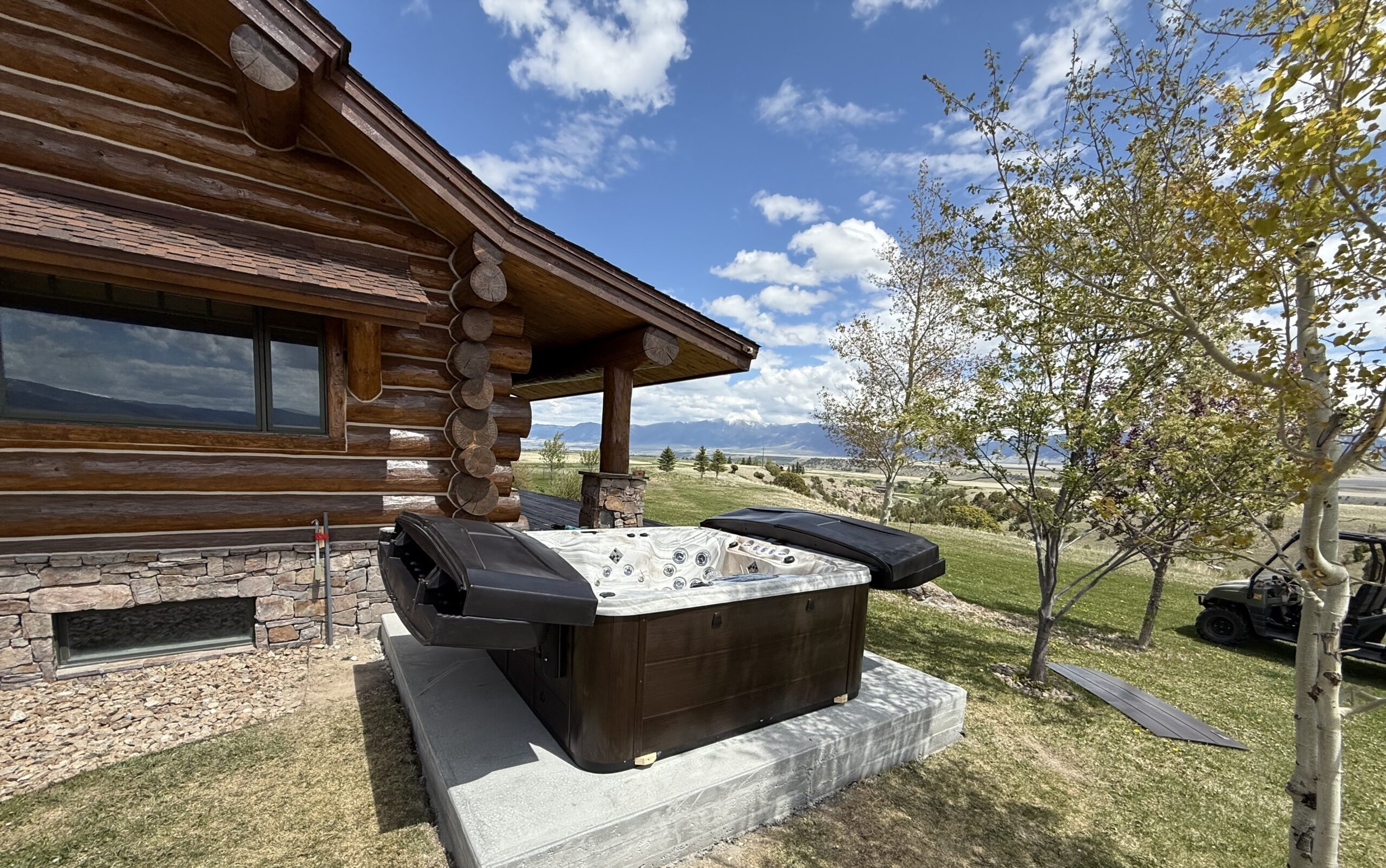 Hot tubs - Berg Movers LLC